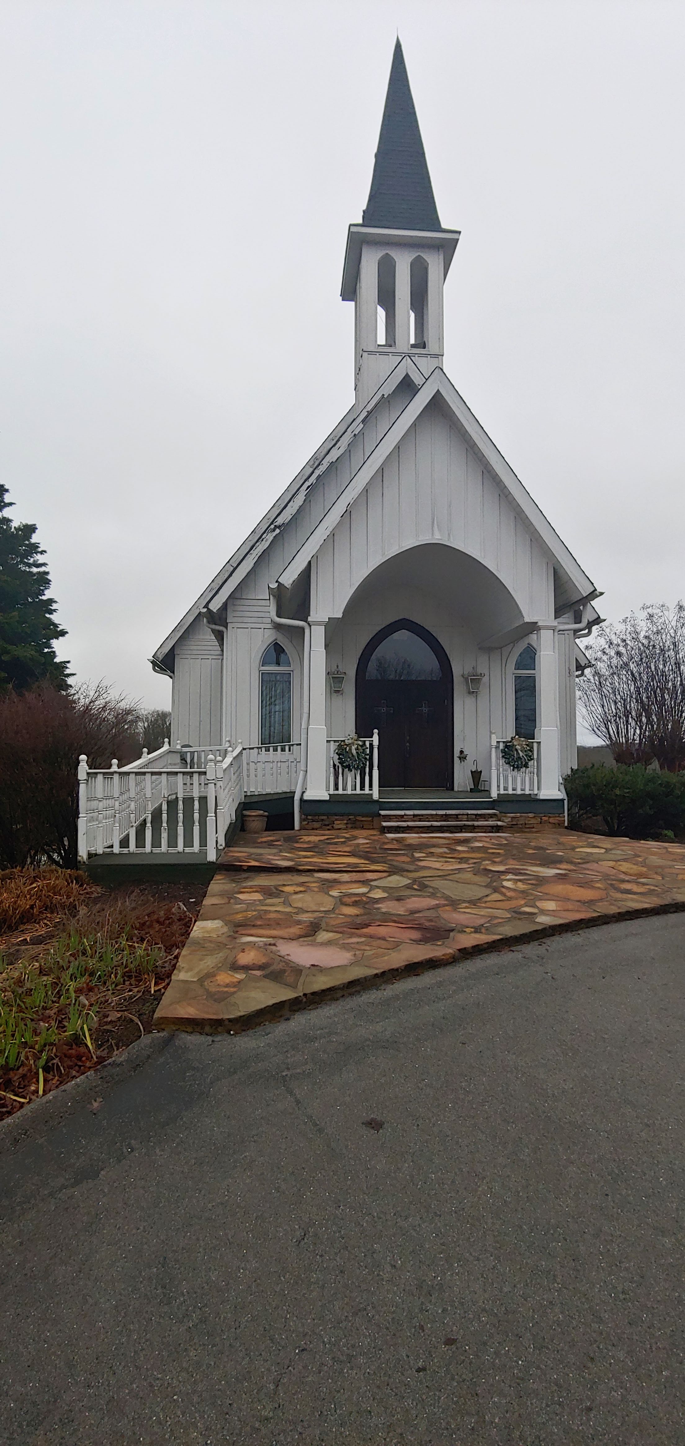 WHITESTONE INN – 2nd Chance Vagabonds